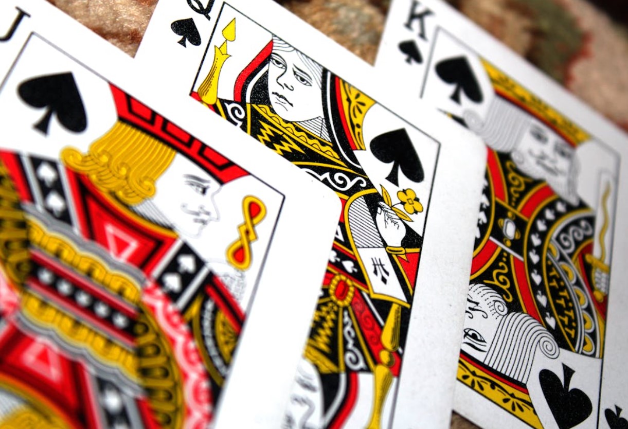 How To Play Patience Card Game? - Setup, Rules & Winning Strategies